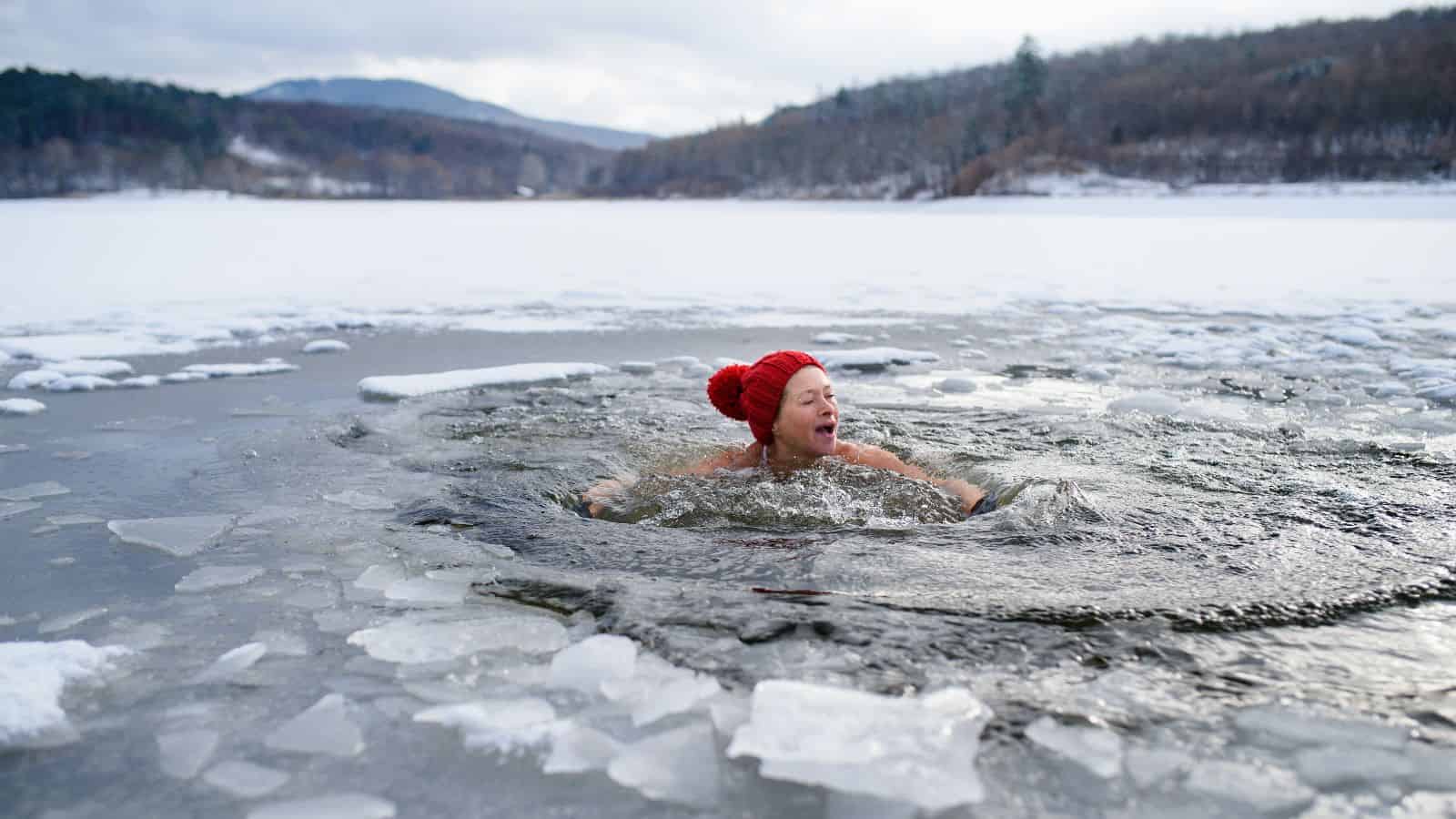 Cold Water Immersion for Recovery: Unveiling the Science Behind the Ch ...